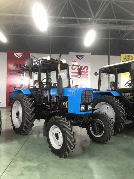 Traktor Belarus 82.1 muddatli tolovga