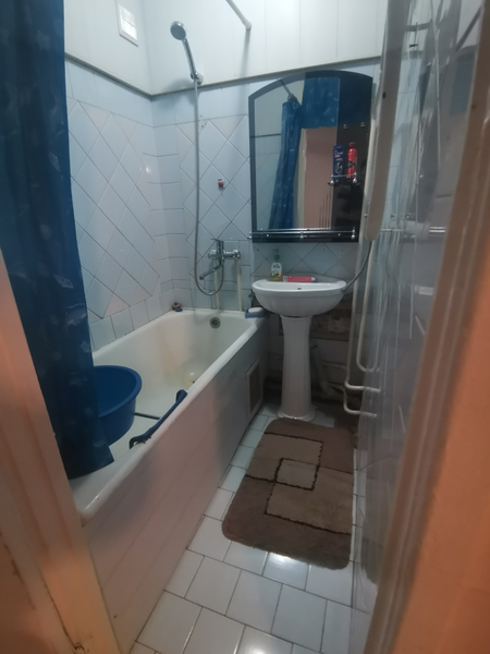 Продаётся 3х ком. кв., ул. Беруни 144. НАПРЯМУЮ ОТ СОБСТВЕННИКА
