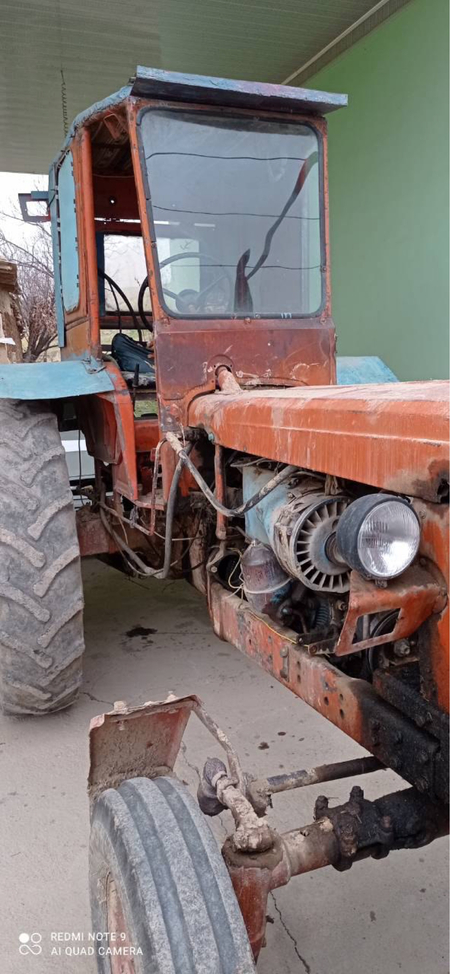 Traktor sotiladi yaxshi holatda minishga tayyor