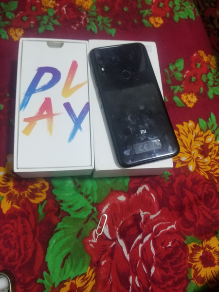 Mi play 4/64GB Android