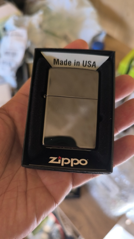 Zippo зажигалки США