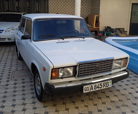 Srochna sotiladi Vaz 2107 injektir 03 mator