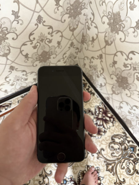 Iphone Se 2022 sotiladi