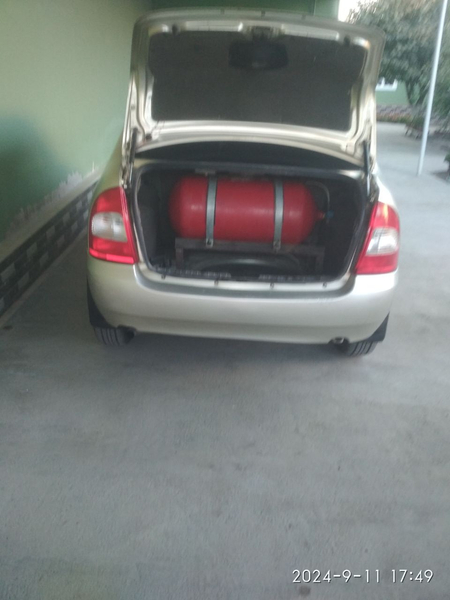 Lada jiguli holati yaxshi