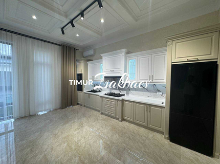 Центр Луначарского Дом 4 сотки | 7 ком | 600 м2