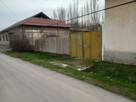 Срочно Продаётся 10 соток, 5 комнат находится на Болта