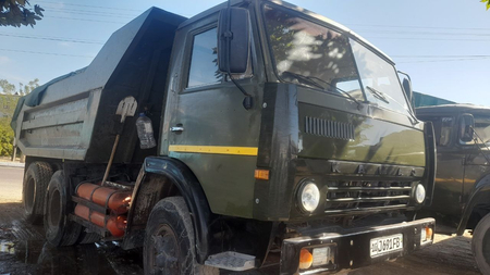 Kamaz 1982 yil holati zo\\\'r mator qilingan  8 ta yangi balon taqilgan