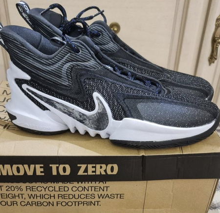 Продам Nike Cosmic Unity 2