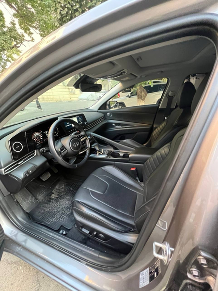Hyundai elantra 2022   (2.0)  probeg 15000