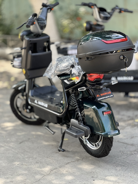 Skuter elektor achki modeilimiz 70 km yuradi