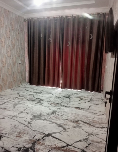 .Продам 1х2комнатную подевро 41м2 этаж 2 балкон 1х3метр Спутник16А 56$