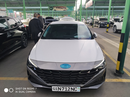 Hundai Elantra срочно 100% краска тоза состояние идеальное \\nYili 21/22