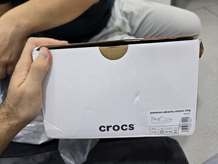 Crocs clogs pikachu Jibbitslar bilan