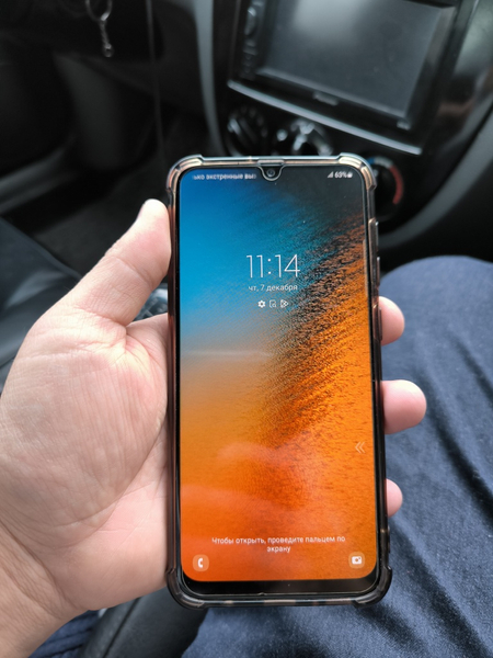 Samsung a50 xolati yaxshi