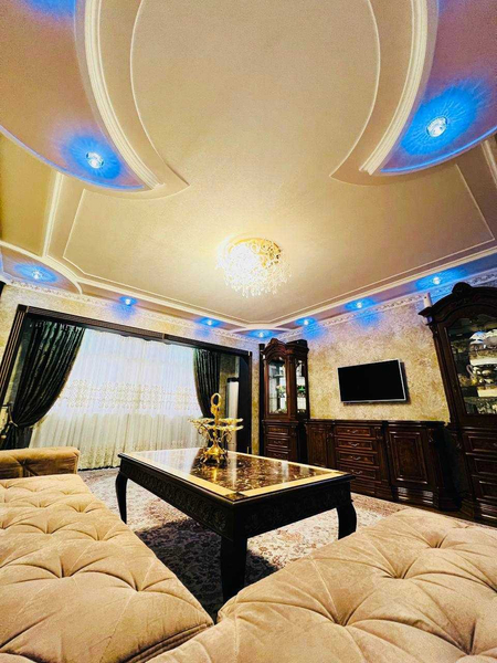 Продаётся 4/2/9 квартира на Метро Ойбек ор-р точка Вкуса  М-1