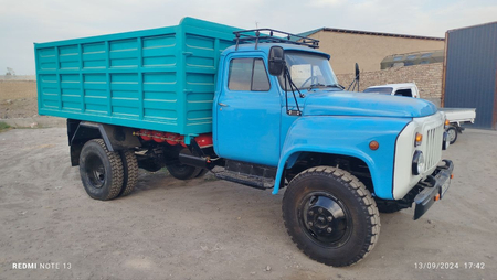 Gaz 53 sotiladi.
