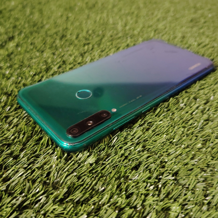 Huawei P40 lite E sotiladi