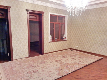 Мирзо Улугбекский район Никитина угловой евродом 2-уровневий 2 дома .