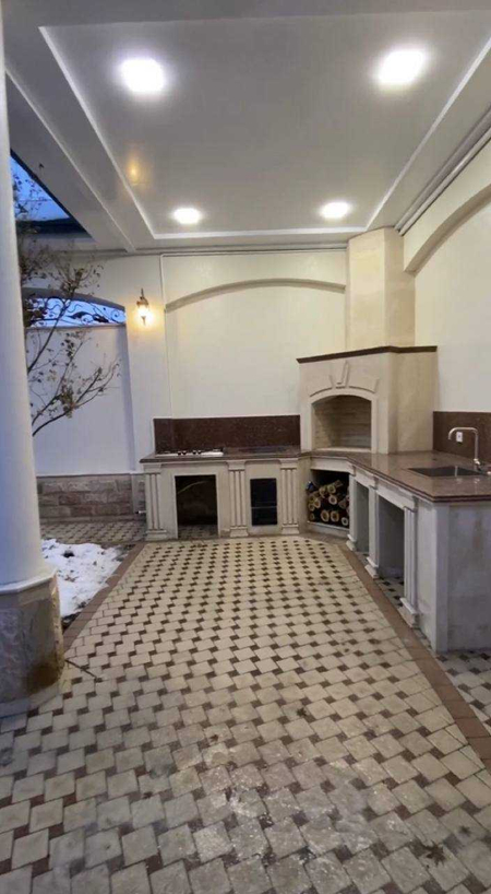 Продается дом в Мирзо Улугбекском районе 5.5 соток