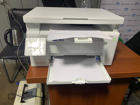 Принтер Hp Lazer Jet PRO M 130 A 3 в1 почти новый