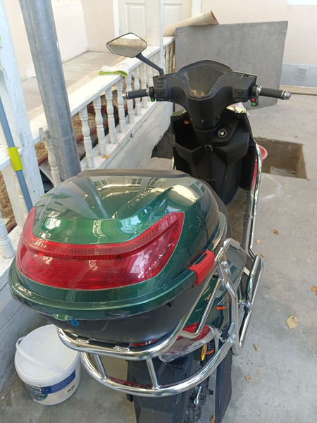 Продаётся скутер Ariva700