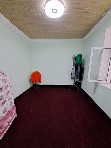 1 sotokli hovlicha sotiladi arzon narxda