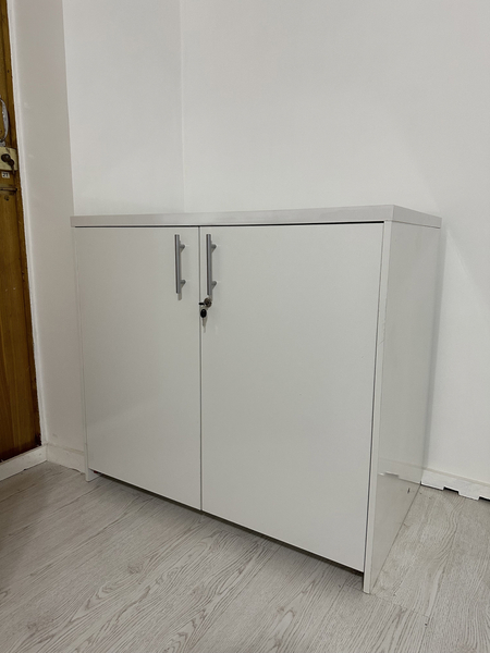 Продается офисный комод
