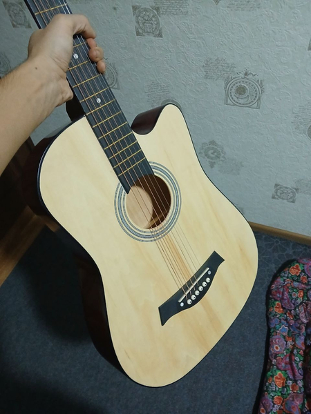 Accustik gitara 38-razmer \\nSo