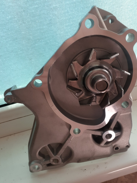 Помпа мазда 626 FE F2
