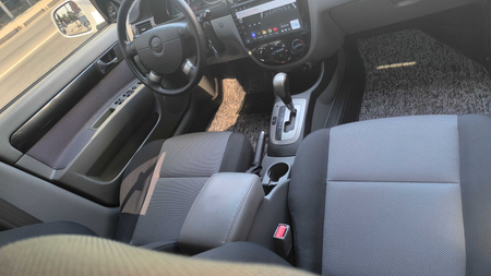 Chevrolet gentra 2019 белый