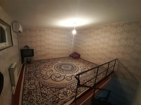Srochna 1xona katej uy sotiladi Yashnabod Muljal AJU Unversitet oldida