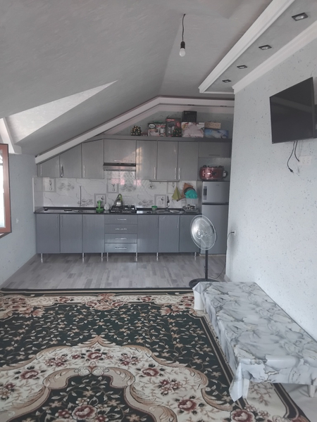 Продаю 2ком.мансард6этаж.56квад