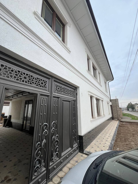 .Продаётся участок новый евроремонт 3сотих 8комнат новые шторы локация