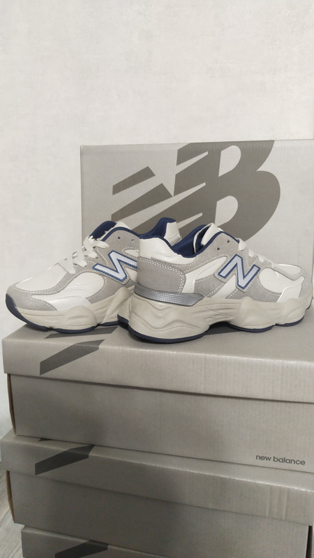 Кроссовки new balance.
