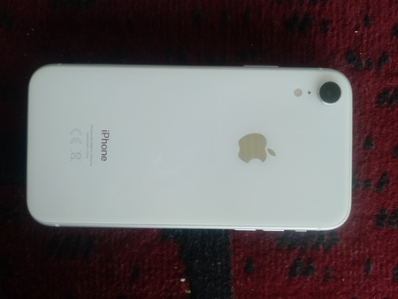 iphone XR 64g в хороший состояние
