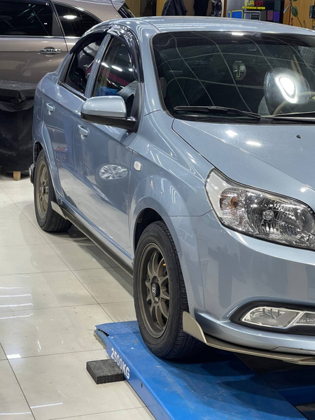 Nexia R3 Tuning  Бампер. Stealthside  Сплитеры Комплект.