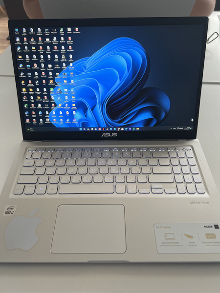 Asus Vivobook 15 i7 16/