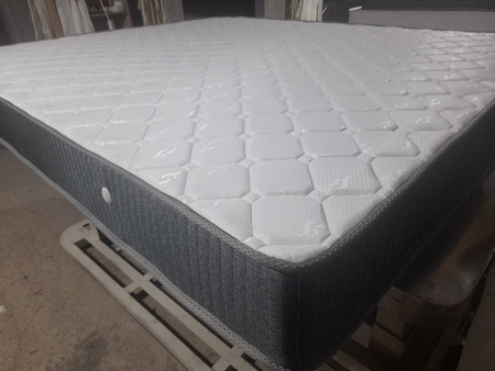 Matras matras Standart razmerla 140 $ 165 $ 170 $ 190 $
