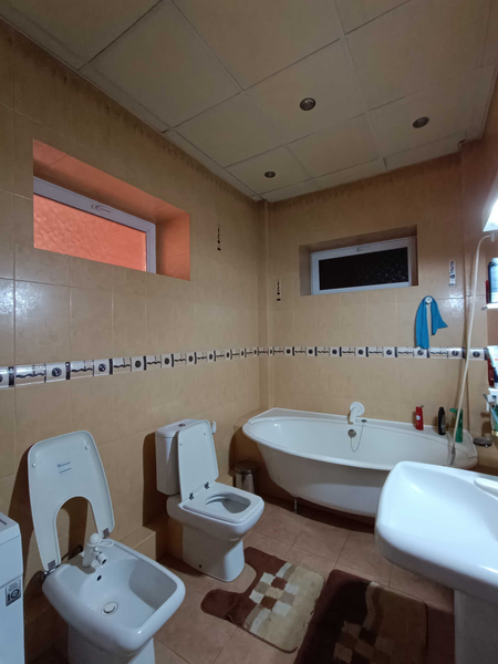 Продается дом Никитина 3.7 соток 600м²