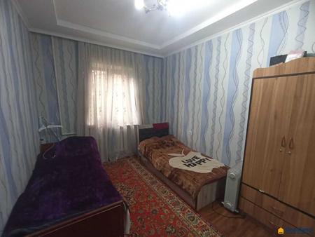 Продаётся 4/1/9 квартира по адресу Юнусабад 16-квартал (J 2090)