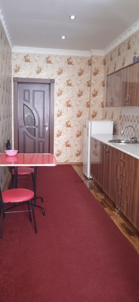 Технологический институт томонда жойлашган 2 хонали квартира ижарага б