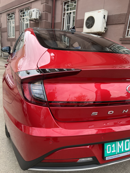 Hyundai Sonata model