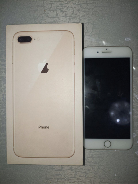 Iphone 8 plus 4/64 gb