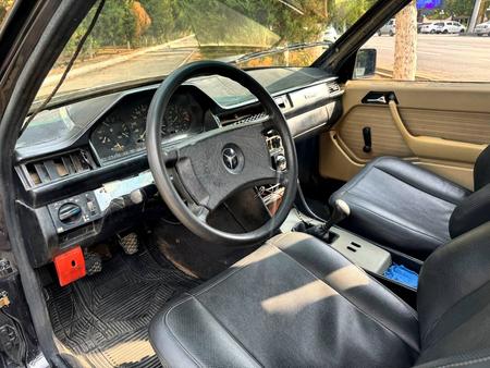 Mercedes benz w124 sotiladi 602 dizel mator gelik