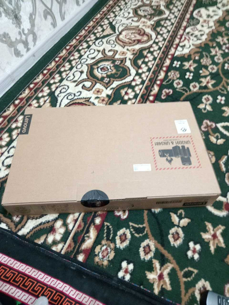 Lenovo noutbuk yangi