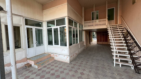 Чилонзор, Қозиробод 4-сотих 5 хона Ҳовли. Арендага берилади. Оилага.