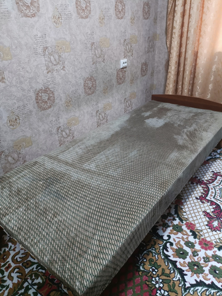 Кровать в хорошем состоянии