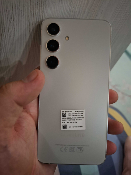 Samsung S24 8/128