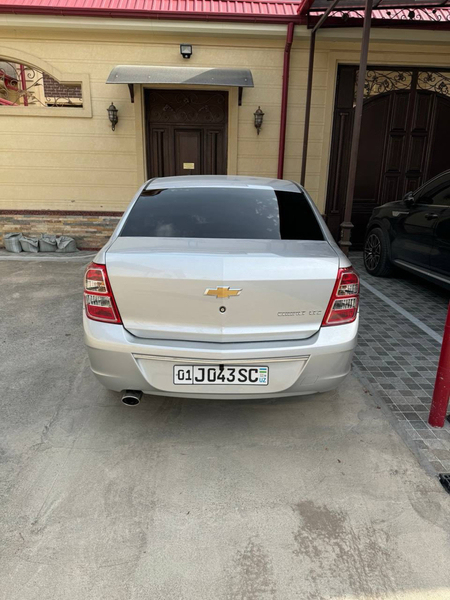 Кобальт 4 позиция Автомат сотилади.