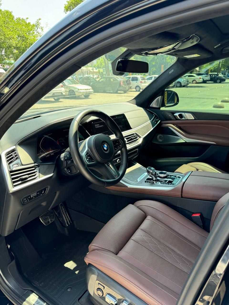 BMW X7 Xdrivie40I 2022 год